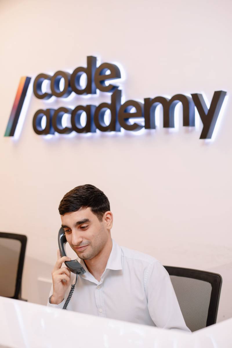 Sizə zəng edək - Code Academy